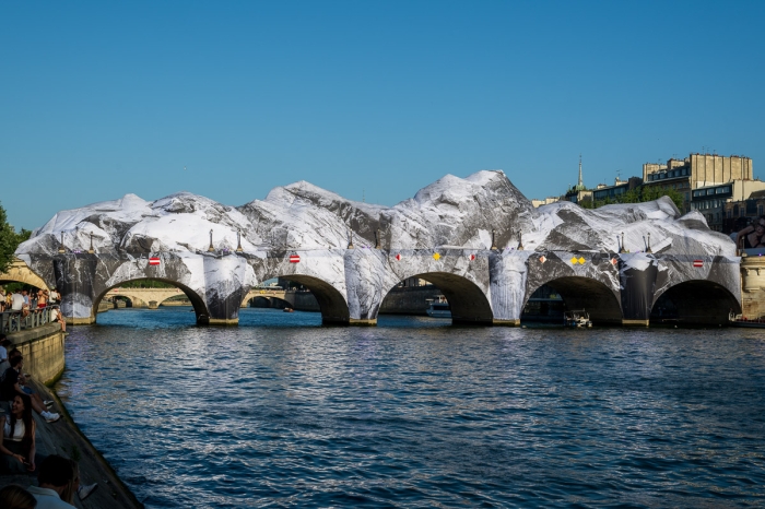 Caverne de JR au Pont-Neuf en pose longue